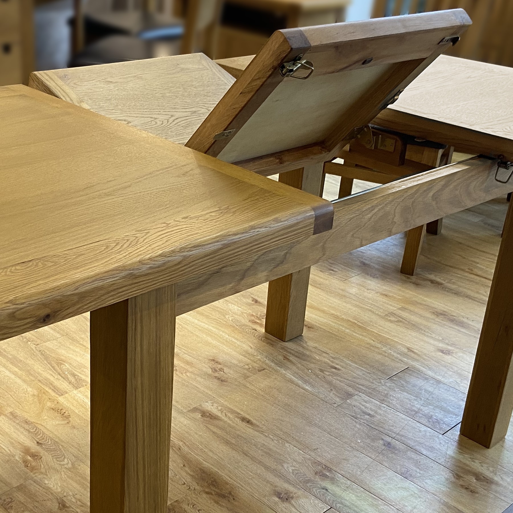 Fairway Furniture Hampton Large Extending Dining Table - Fairway Furniture